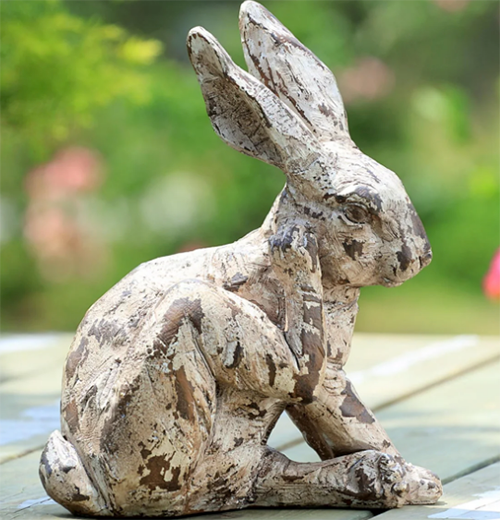 "Scratching Rabbit" Garden Statue – Little Red Hen